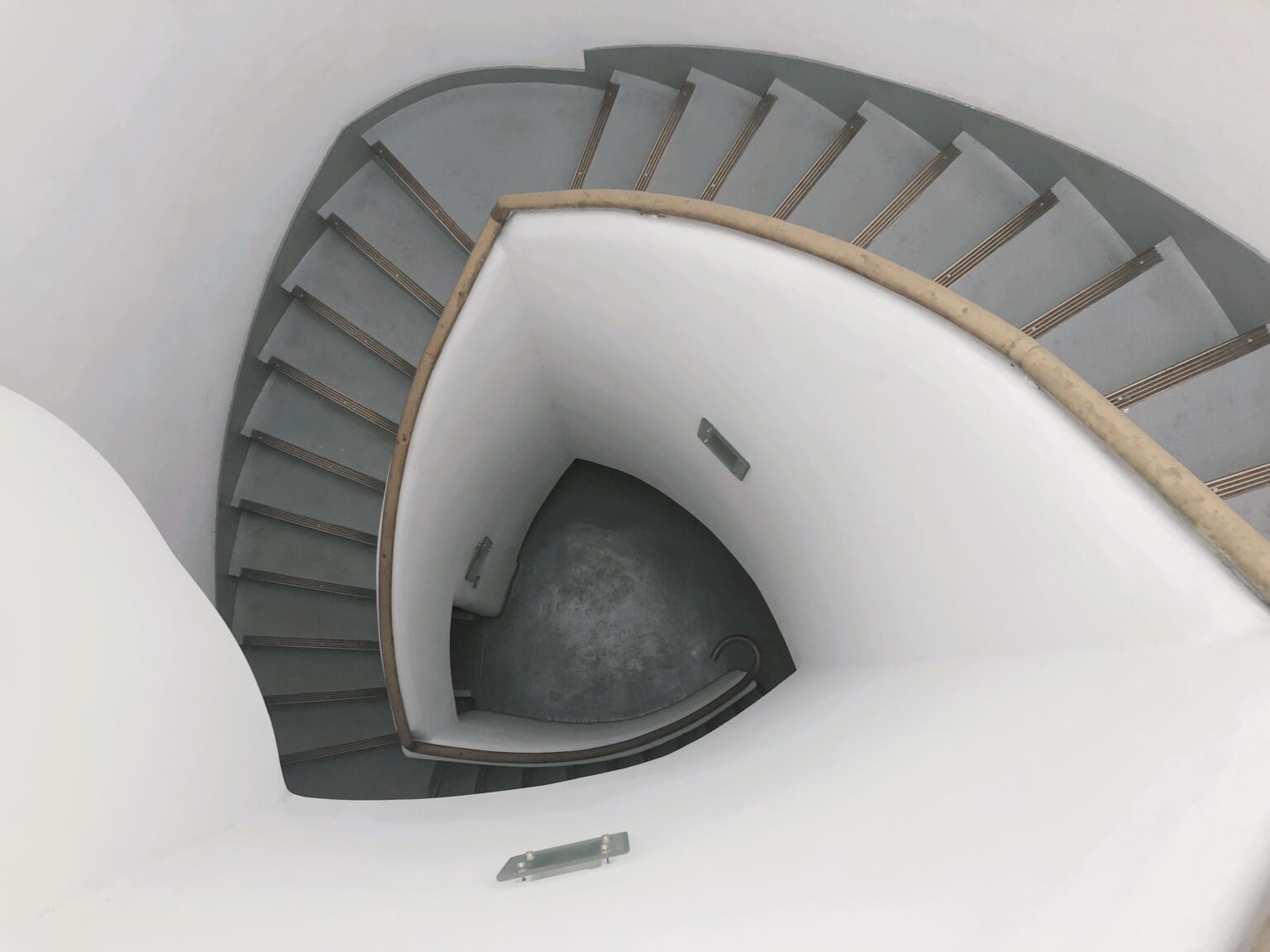 7 BEST stunning staircase designs in Tokyo | Showcase Tokyo ...