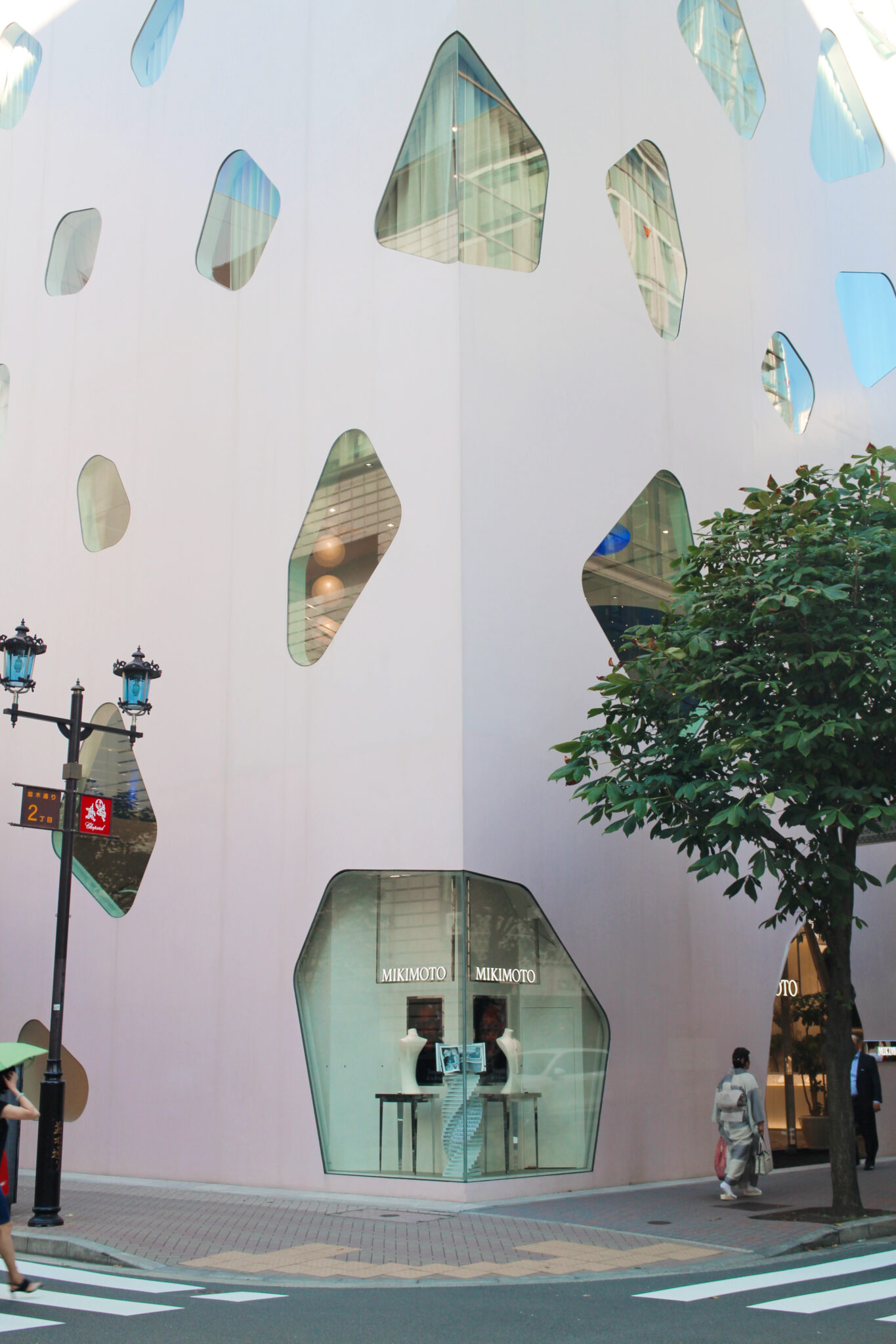 Showcase Tokyo Architecture Tours | KAIT広場 設計：石上純也